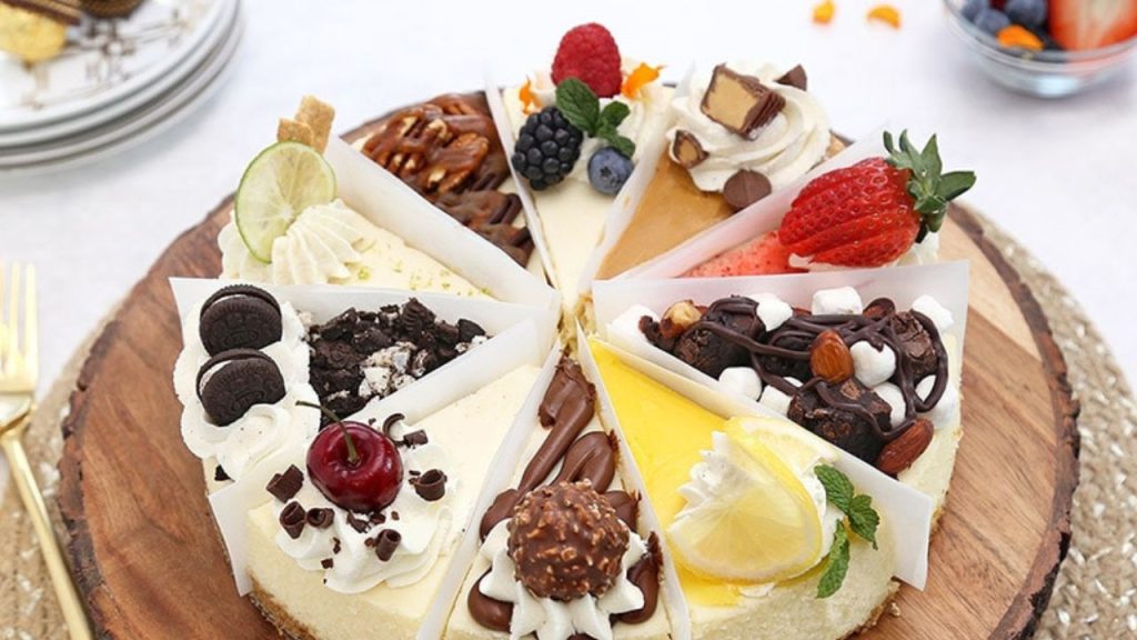 Your Favorite Sarah J. Maas Characters Paired With Cheesecakes