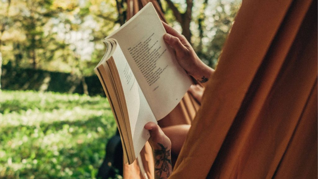 5 Remarkable Books That Will Make You Jump Into a Hammock