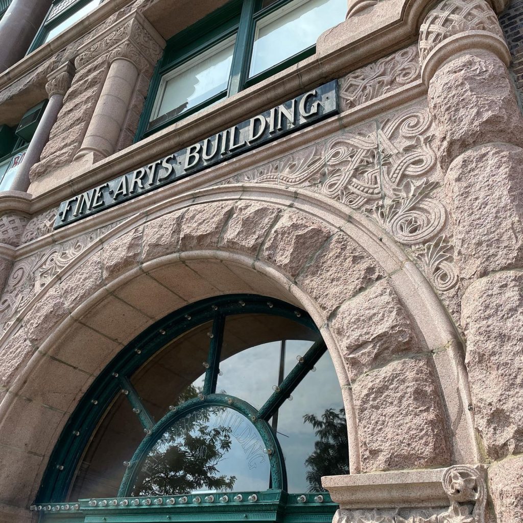 10 Amazing and Unique Independent Chicago Bookstores