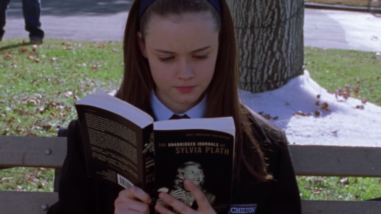 The Endearing Flaws of Rory Gilmore: A Bookish Queen
