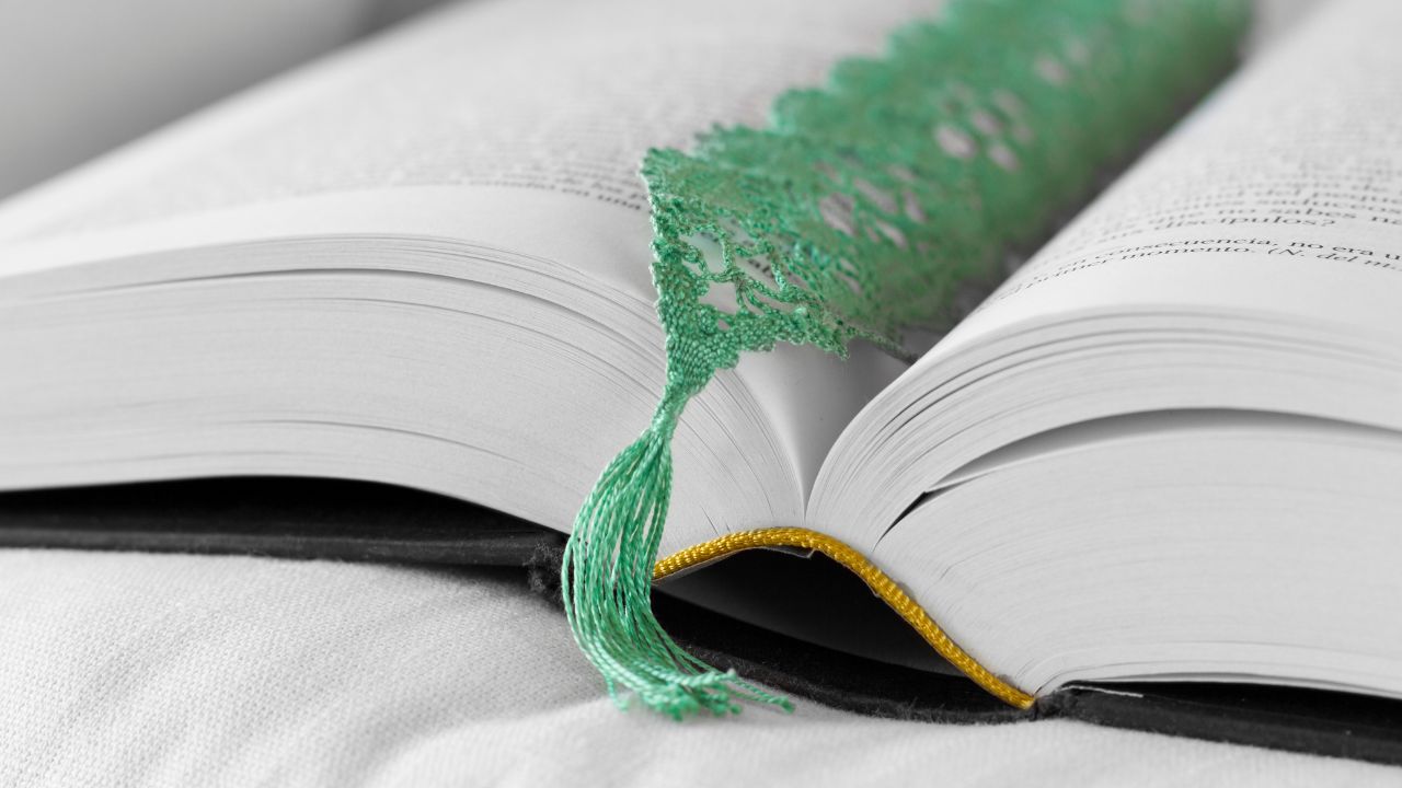 Bookstr Confessions: Where We Stand on Bookmarks