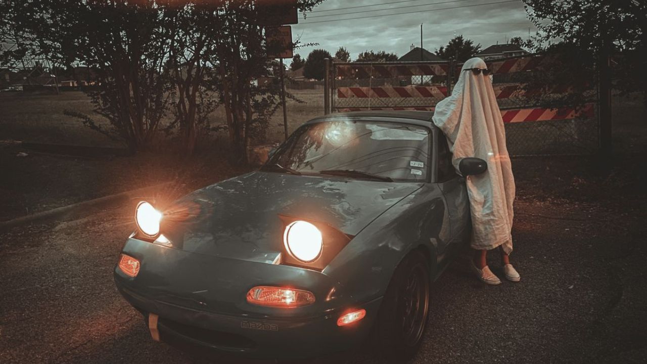 Late Night Drives With These True Crime Podcasts - Bookstr