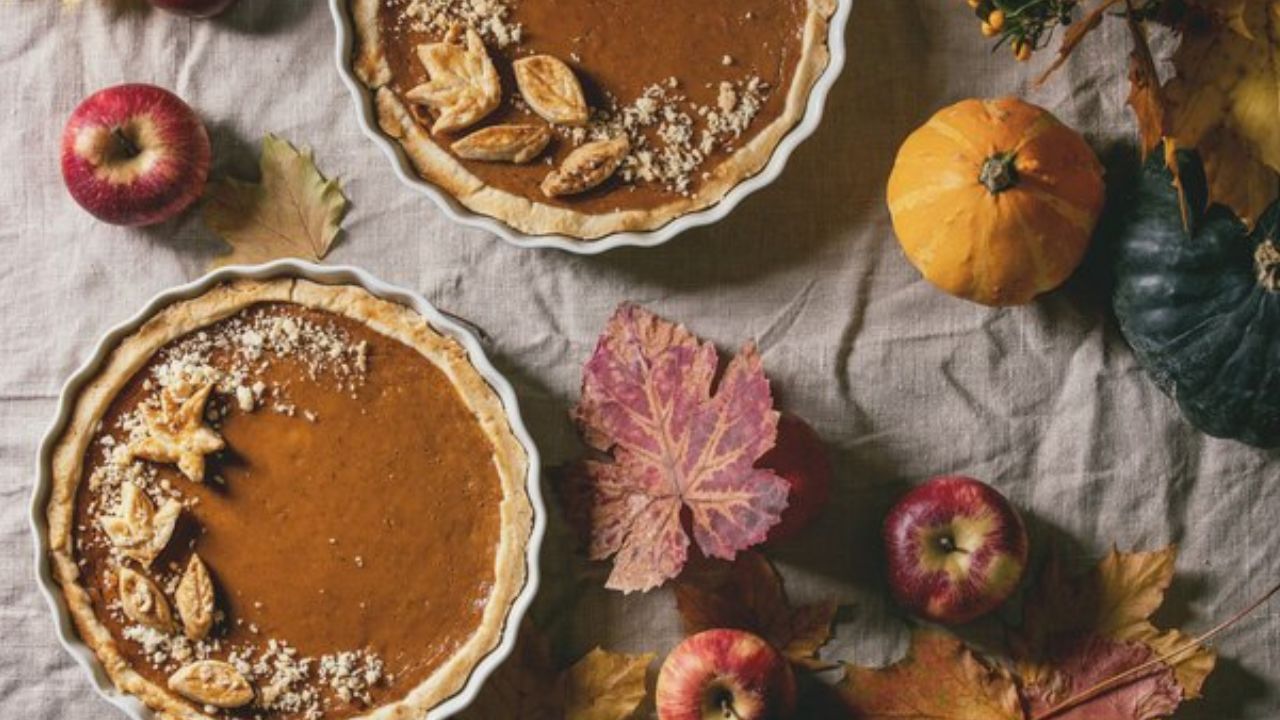 Best Fall Treats To Make Before You Read - Bookstr