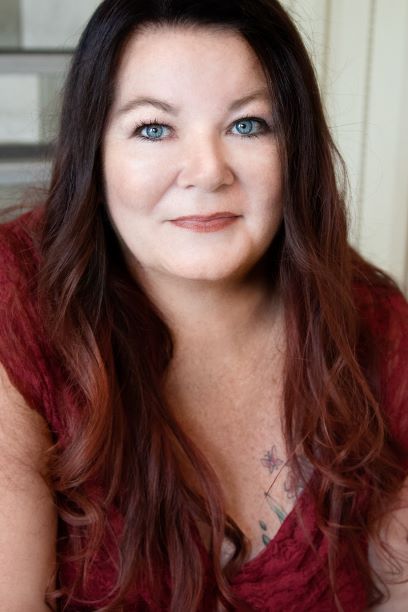 Female Fiction Authors Discuss Writing Advice and Inspiration: 5×5