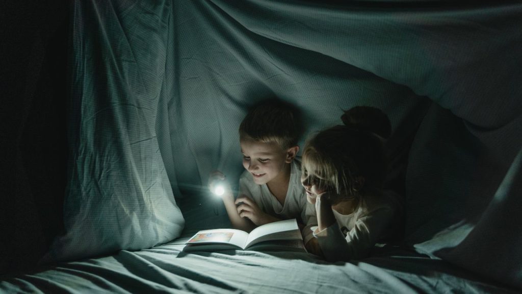 Embrace the Rain: Wonderful Cozy Reading Spots for Rainy Days - Bookstr