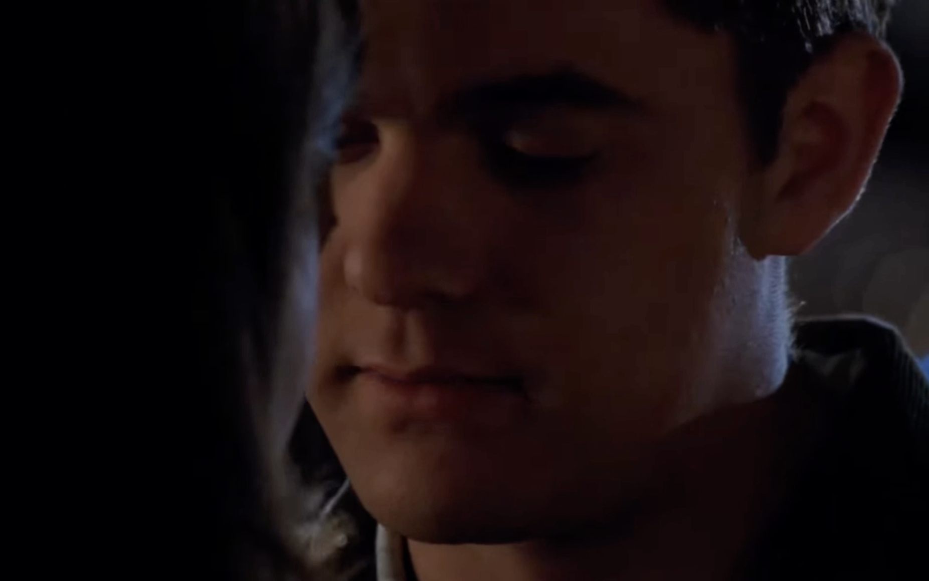 13 Remarkable Kissing Scenes to Swoon Over This Summer