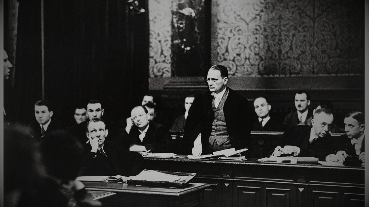 6 Real-Life Villains That Are More Evil Than Bookish Ones