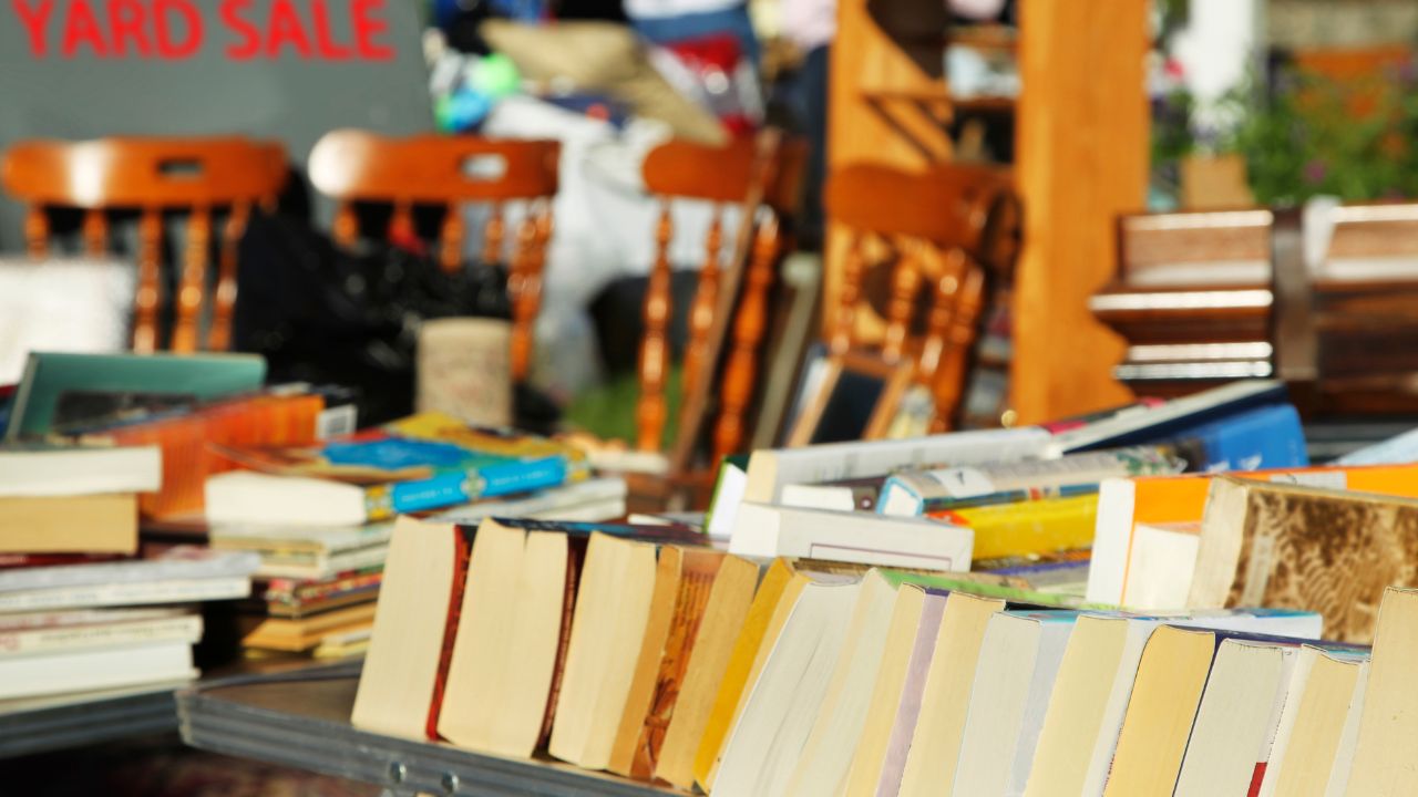 6 Websites For Free and Affordable Books - Bookstr