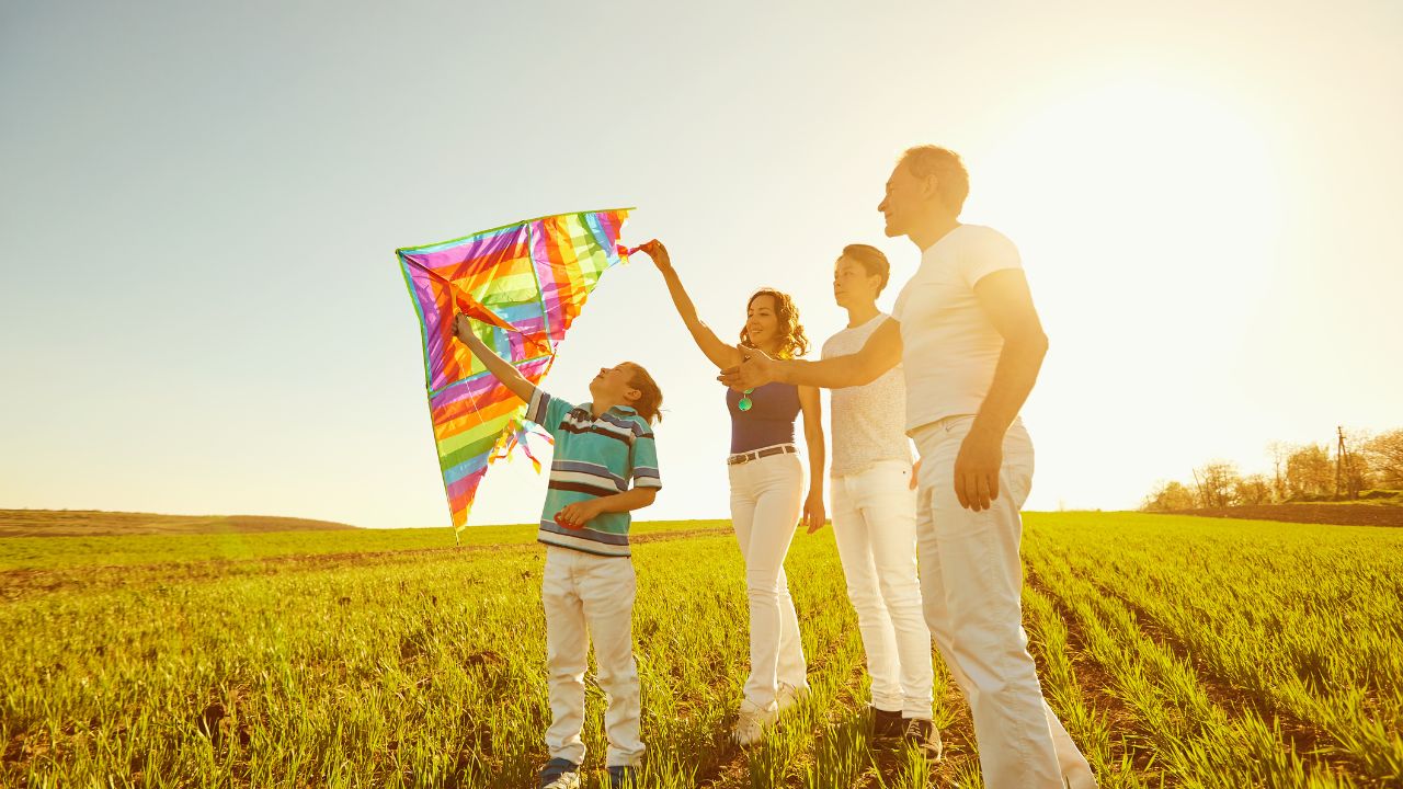 Amazing Outdoor Bookish Ideas for Parents and Kids To Do Together