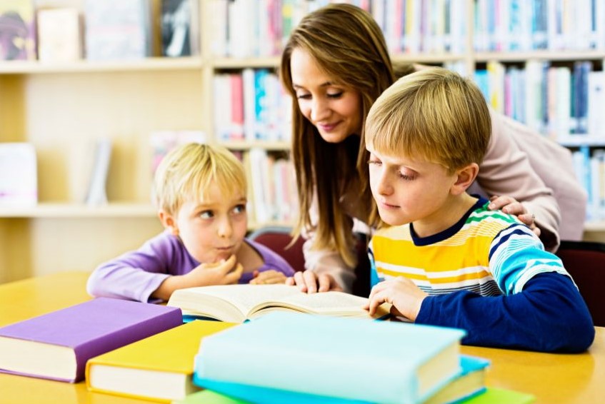 5 Reasons Libraries are Stupid and Should be Destroyed