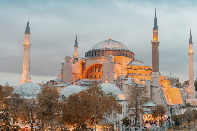 The Journey of the World’s Libraries Through Millennia - Bookstr