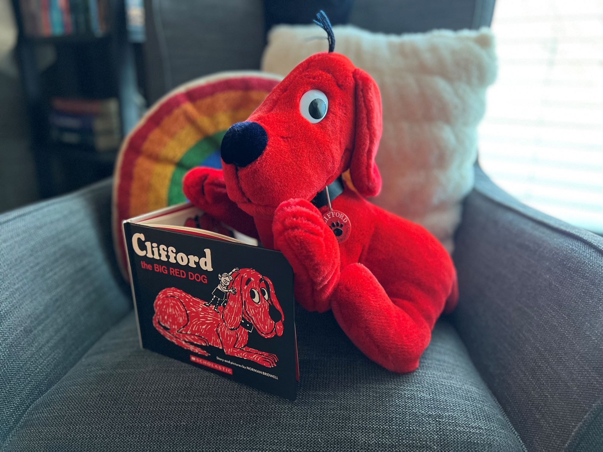 Ode to the Remarkably Enduring Appeal of Clifford the Big Red Dog