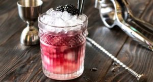 Your Helpful Guide to Perfect Page-Turner and Spring Sip Pairings