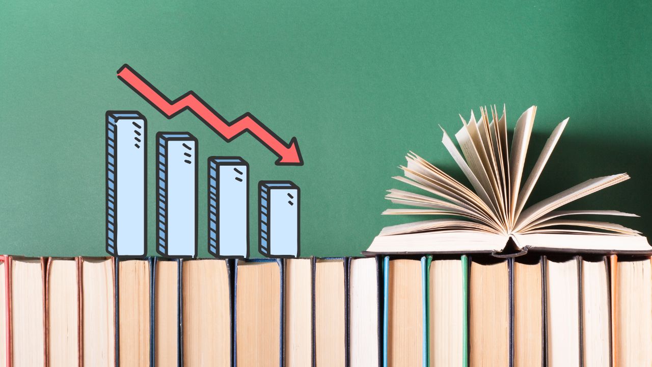 The Decline of Paperback Releases: Are Local Bookstores at Risk?