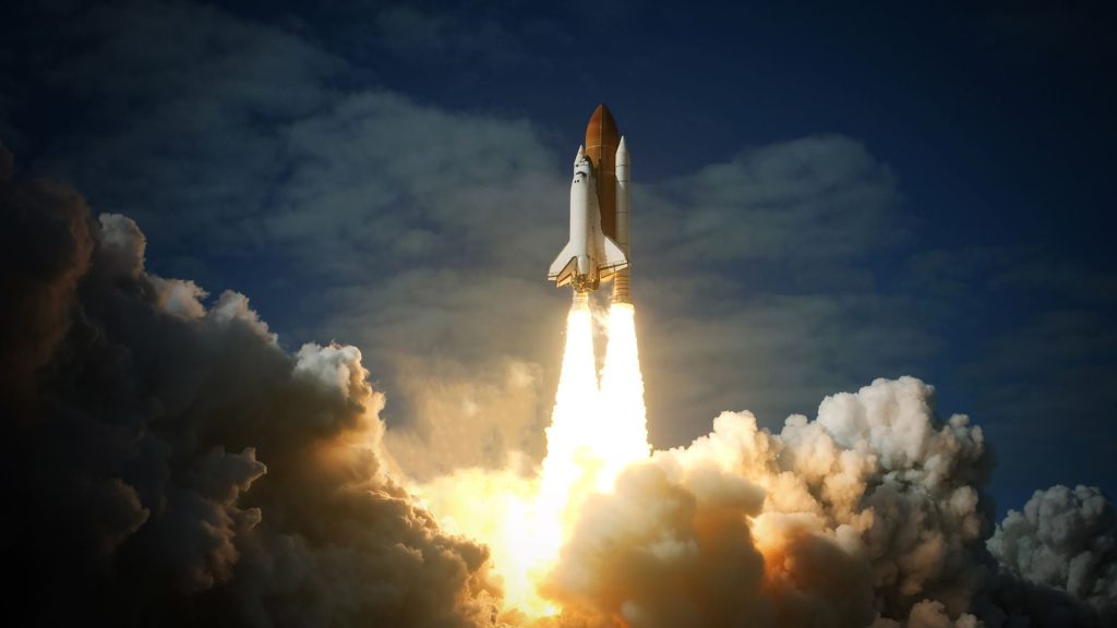 This Sensational Space Opera Will Sweep You off Your Feet