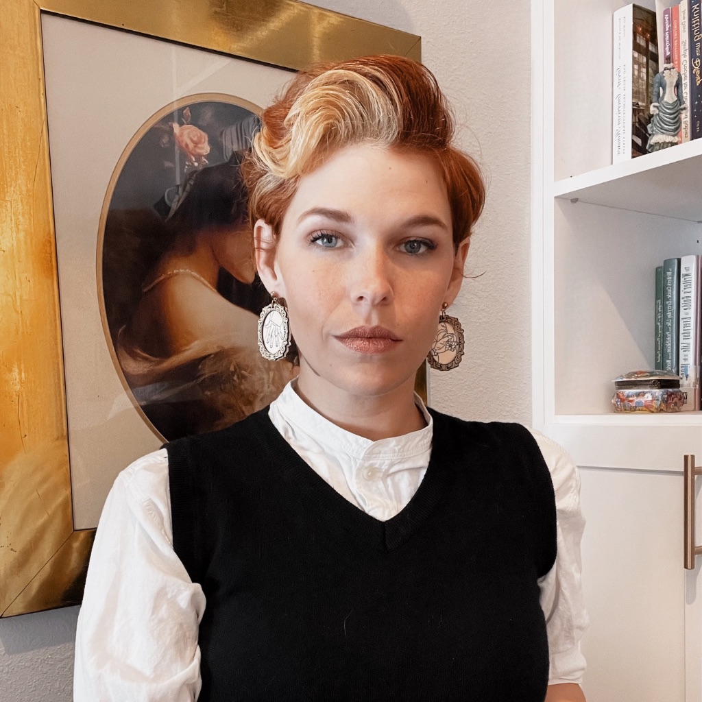 Writing Horror Romance: 5 Authors’ Thoughts on the Craft